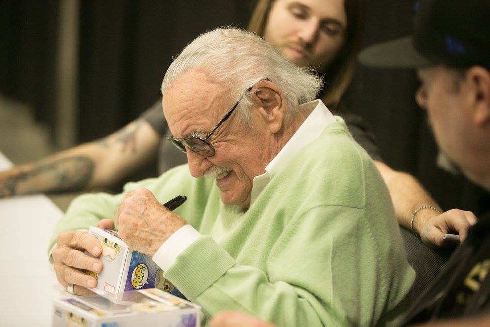 Stan Lee’s L.A. Comic Con Wraps Up Weekend of Comics, Cosplay, and Fun ...